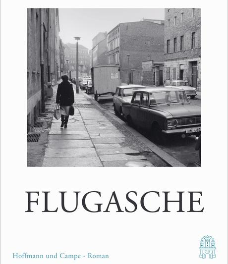 Betonierte Elegien. Monika Maron: „Flugasche“ – Literarische Abenteuer